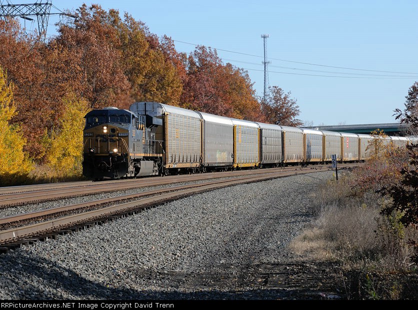 CSX 5292 leads Westbound at MP 127 on track number one